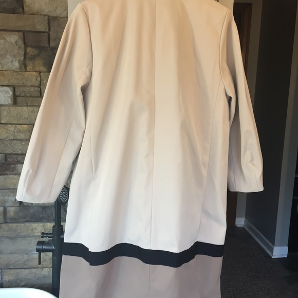 Ann Taylor | Jackets & Coats | Sale Ann Taylor Colorblock Raincoat Nwt ...